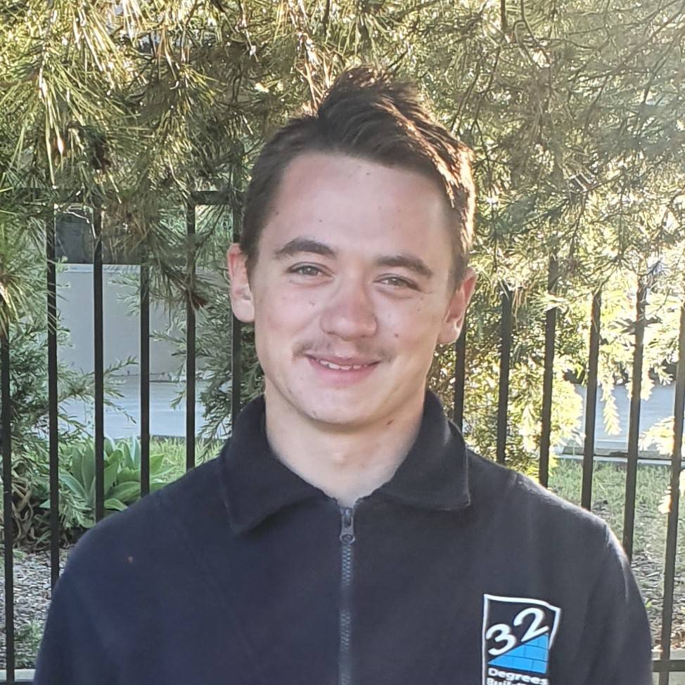 Home Extensions | Building Extension | Our Team - 32 degrees building